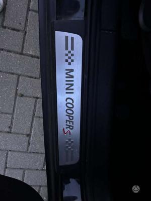 Melns MINI Countryman 2014 Viļņa, ar dzinēja tilpumu 2.00 L un nobraukumu 160 tūkst. km par 8999 €, foto 12 vietnē AUTOMOTO.COM.LV