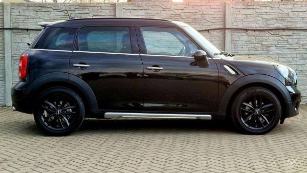 Melns MINI Countryman 2015 Tauragė, ar dzinēja tilpumu 2.00 L un nobraukumu 202 tūkst. km par 8400 €, foto 4 vietnē AUTOMOTO.COM.LV
