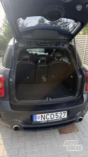 Black MINI Countryman 2015 in Klaipeda, with an engine capacity of 1.60 L and mileage of 176 thousand km for 8400 €, photo 10 on AUTOMOTO.COM.LV