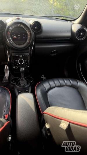 Black MINI Countryman 2015 in Klaipeda, with an engine capacity of 1.60 L and mileage of 176 thousand km for 8400 €, photo 17 on AUTOMOTO.COM.LV