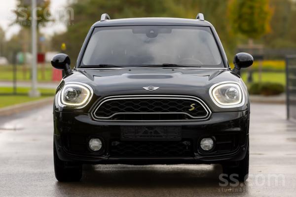 Black MINI Countryman 2017 in Jelgava, with an engine capacity of 1.50 L and mileage of 0 thousand km for 11700 €, photo 3 on AUTOMOTO.COM.LV
