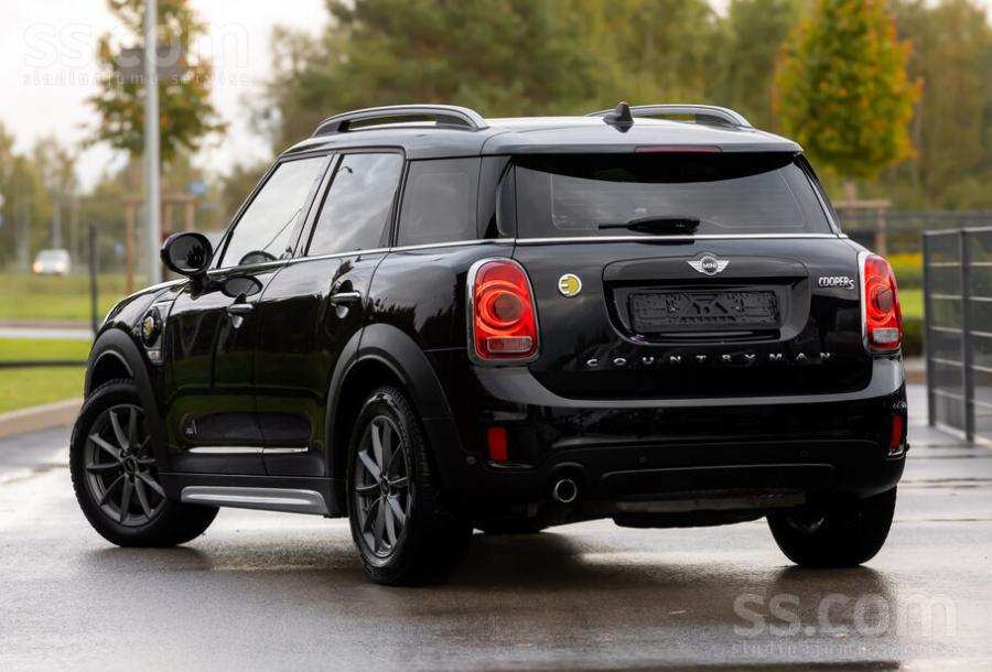 Black MINI Countryman 2017 in Jelgava, with an engine capacity of 1.50 L and mileage of 0 thousand km for 11700 €, photo 5 on AUTOMOTO.COM.LV