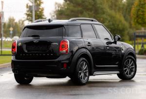 Black MINI Countryman 2017 in Jelgava, with an engine capacity of 1.50 L and mileage of 0 thousand km for 11700 €, photo 7 on AUTOMOTO.COM.LV