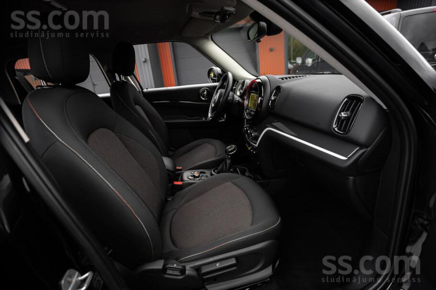 Black MINI Countryman 2017 in Jelgava, with an engine capacity of 1.50 L and mileage of 0 thousand km for 11700 €, photo 9 on AUTOMOTO.COM.LV