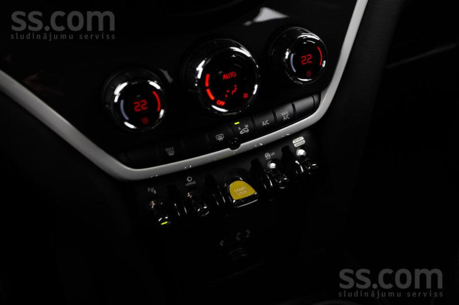 Black MINI Countryman 2017 in Jelgava, with an engine capacity of 1.50 L and mileage of 0 thousand km for 11700 €, photo 21 on AUTOMOTO.COM.LV