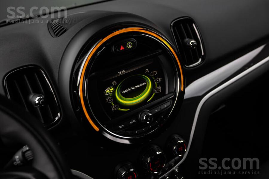 Black MINI Countryman 2017 in Jelgava, with an engine capacity of 1.50 L and mileage of 0 thousand km for 11700 €, photo 22 on AUTOMOTO.COM.LV