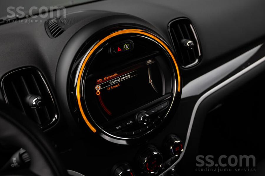 Black MINI Countryman 2017 in Jelgava, with an engine capacity of 1.50 L and mileage of 0 thousand km for 11700 €, photo 26 on AUTOMOTO.COM.LV