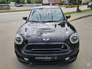Black MINI Countryman 2018 in Siauliai, with an engine capacity of 1.50 L and mileage of 238 thousand km for 12950 €, photo 4 on AUTOMOTO.COM.LV