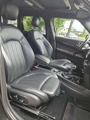 Black MINI Countryman 2018 in Siauliai, with an engine capacity of 1.50 L and mileage of 238 thousand km for 12950 €, photo 18 on AUTOMOTO.COM.LV