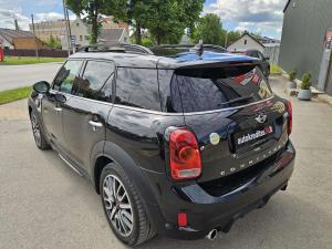 Black MINI Countryman 2018 in Siauliai, with an engine capacity of 1.50 L and mileage of 238 thousand km for 12950 €, photo 6 on AUTOMOTO.COM.LV