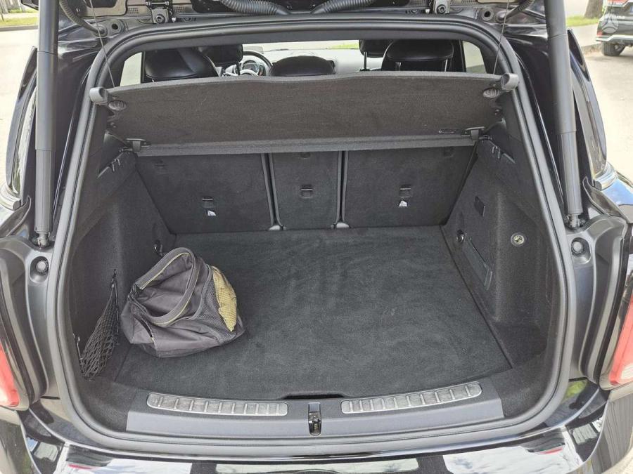 Black MINI Countryman 2018 in Siauliai, with an engine capacity of 1.50 L and mileage of 238 thousand km for 12950 €, photo 13 on AUTOMOTO.COM.LV