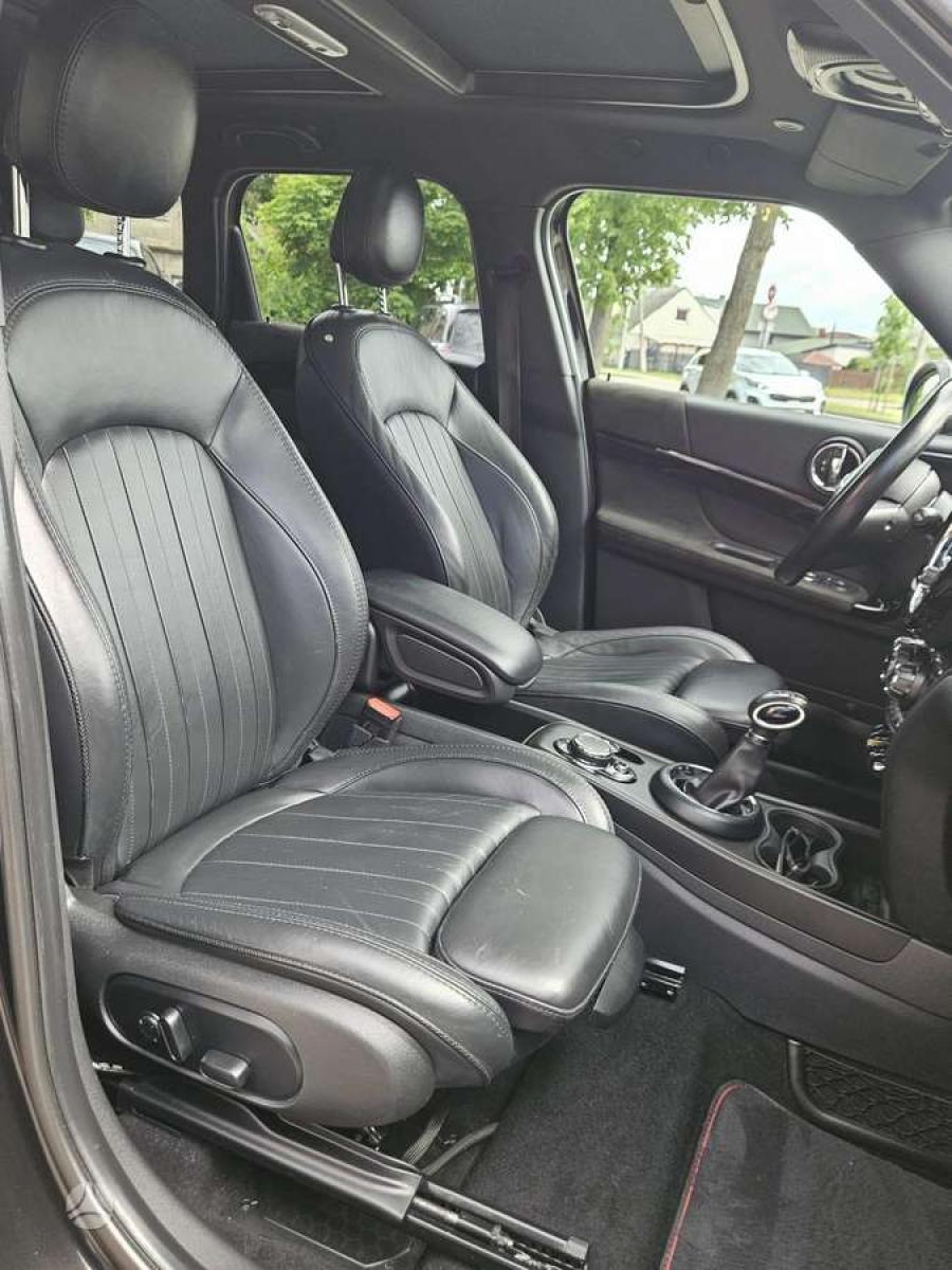 Black MINI Countryman 2018 in Siauliai, with an engine capacity of 1.50 L and mileage of 238 thousand km for 12950 €, photo 18 on AUTOMOTO.COM.LV