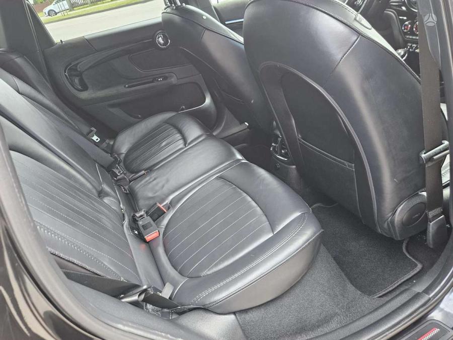 Black MINI Countryman 2018 in Siauliai, with an engine capacity of 1.50 L and mileage of 238 thousand km for 12950 €, photo 20 on AUTOMOTO.COM.LV