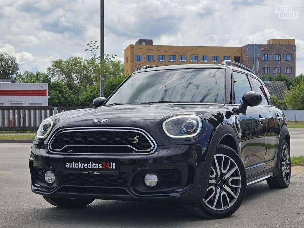 Black MINI Countryman 2018 in Siauliai, with an engine capacity of 1.50 L and mileage of 238 thousand km for 12950 €, photo 4 on AUTOMOTO.COM.LV