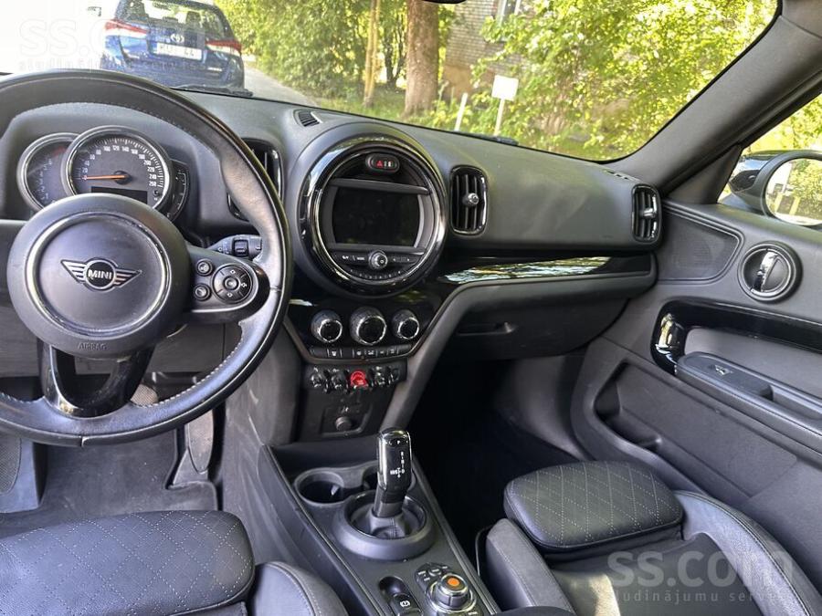 Melns MINI Countryman 2019 Rīga, ar dzinēja tilpumu 1.50 L un nobraukumu 104 tūkst. km par 15500 €, foto 9 vietnē AUTOMOTO.COM.LV