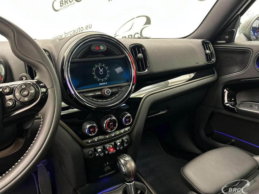 Black MINI Countryman 2019 in Vilnius, with an engine capacity of 2.00 L and mileage of 85 thousand km for 17000 €, photo 18 on AUTOMOTO.COM.LV