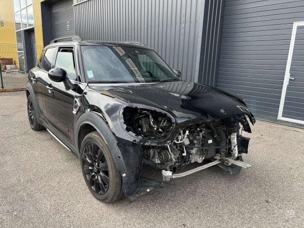 Melns MINI Countryman 2019 Alīta, ar dzinēja tilpumu 2.00 L un nobraukumu 60 tūkst. km par 6999 €, foto 11 vietnē AUTOMOTO.COM.LV