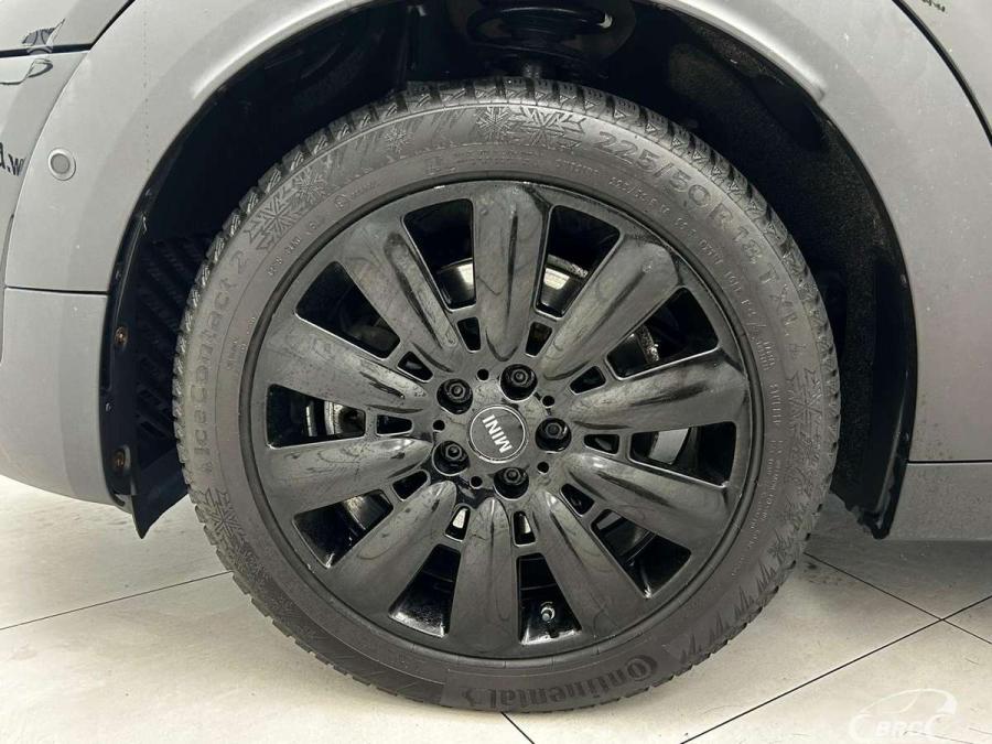 Melns MINI Countryman 2019 Viļņa, ar dzinēja tilpumu 2.00 L un nobraukumu 85 tūkst. km par 16000 €, foto 31 vietnē AUTOMOTO.COM.LV