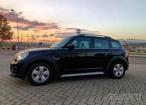 Black MINI Countryman 2020 in Ventspils, with an engine capacity of 1.50 L and mileage of 159 thousand km for 11800 €, photo 6 on AUTOMOTO.COM.LV