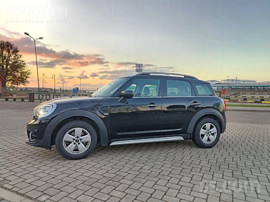 Melns MINI Countryman 2020 Ventspils, ar dzinēja tilpumu 1.50 L un nobraukumu 167 tūkst. km par 10500 €, foto 6 vietnē AUTOMOTO.COM.LV
