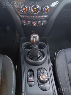 Melns MINI Countryman 2020 Ventspils, ar dzinēja tilpumu 1.50 L un nobraukumu 167 tūkst. km par 10500 €, foto 24 vietnē AUTOMOTO.COM.LV