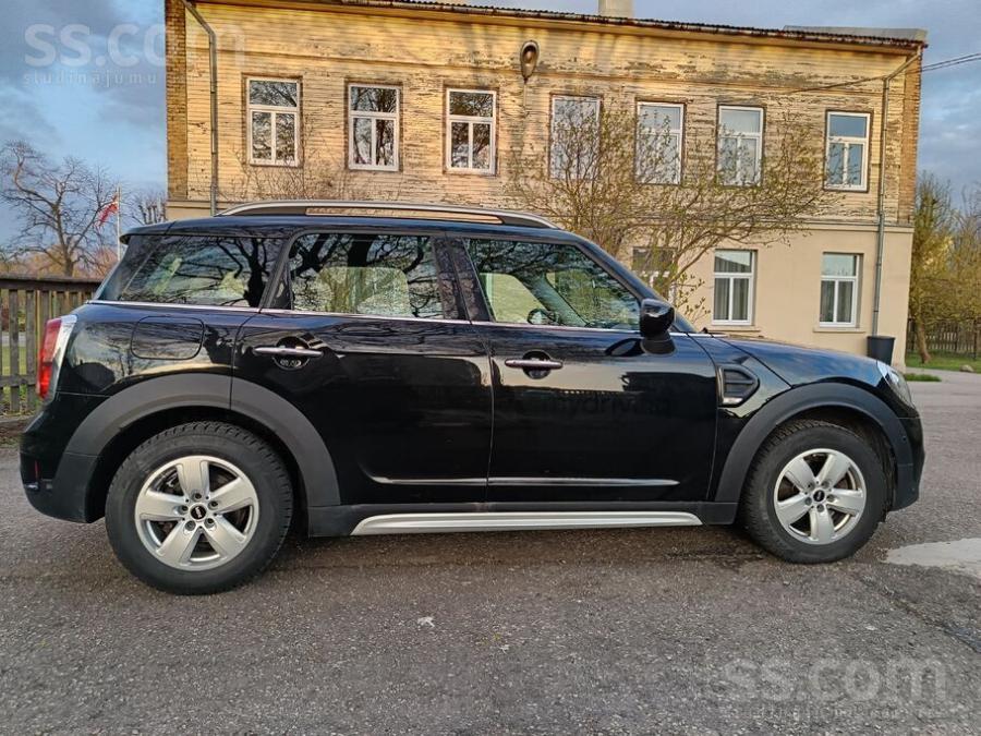Melns MINI Countryman 2020 Ventspils, ar dzinēja tilpumu 1.50 L un nobraukumu 167 tūkst. km par 10500 €, foto 28 vietnē AUTOMOTO.COM.LV