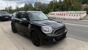 Black MINI Countryman 2020 in Vilnius, with an engine capacity of 1.50 L and mileage of 43 thousand km for 20000 €, photo  on AUTOMOTO.COM.LV