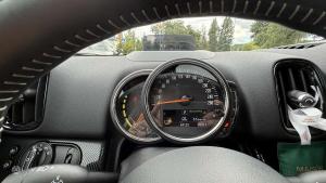 Black MINI Countryman 2020 in Vilnius, with an engine capacity of 1.50 L and mileage of 43 thousand km for 20000 €, photo 9 on AUTOMOTO.COM.LV