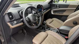 Black MINI Countryman 2020 in Vilnius, with an engine capacity of 1.50 L and mileage of 43 thousand km for 20000 €, photo 12 on AUTOMOTO.COM.LV