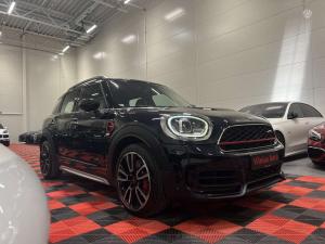 Black MINI Countryman 2021 in Vilnius, with an engine capacity of 2.00 L and mileage of 56 thousand km for 30880 €, photo 3 on AUTOMOTO.COM.LV
