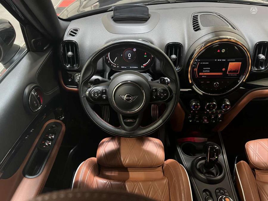 Black MINI Countryman 2021 in Vilnius, with an engine capacity of 2.00 L and mileage of 56 thousand km for 30880 €, photo 21 on AUTOMOTO.COM.LV