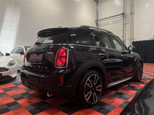 Black MINI Countryman 2021 in Vilnius, with an engine capacity of 2.00 L and mileage of 56 thousand km for 28990 €, photo 5 on AUTOMOTO.COM.LV