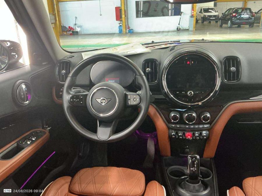Melns MINI Countryman 2022 Viļņa, ar dzinēja tilpumu 1.50 L un nobraukumu 89 tūkst. km par 23355 €, foto 8 vietnē AUTOMOTO.COM.LV
