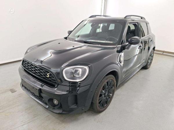 Black MINI Countryman 2023 in Vilnius, with an engine capacity of 1.50 L and mileage of 156 thousand km for 19690 €, photo 1 on AUTOMOTO.COM.LV