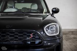 Black MINI Countryman 2023 in Vilnius, with an engine capacity of 2.00 L and mileage of 33 thousand km for 31491 €, photo 7 on AUTOMOTO.COM.LV