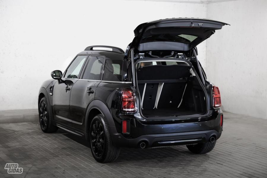 Black MINI Countryman 2023 in Vilnius, with an engine capacity of 2.00 L and mileage of 33 thousand km for 31491 €, photo 11 on AUTOMOTO.COM.LV