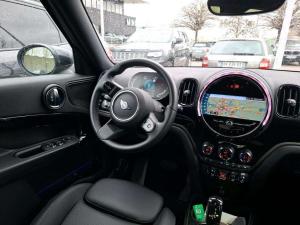 Black MINI Countryman 2023 in Vilnius, with an engine capacity of 1.50 L and mileage of 80 thousand km for 22264 €, photo 3 on AUTOMOTO.COM.LV