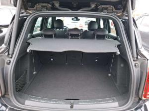 Black MINI Countryman 2023 in Vilnius, with an engine capacity of 1.50 L and mileage of 80 thousand km for 22264 €, photo 6 on AUTOMOTO.COM.LV
