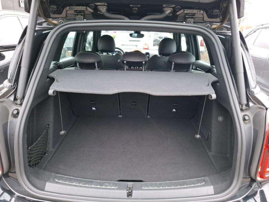 Black MINI Countryman 2023 in Vilnius, with an engine capacity of 1.50 L and mileage of 80 thousand km for 22264 €, photo 6 on AUTOMOTO.COM.LV