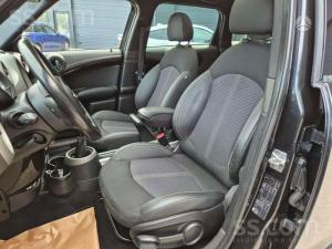 Melns MINI Countryman 2010 Daugavpils, ar dzinēja tilpumu 1.60 L un nobraukumu 239 tūkst. km par 5450 €, foto 10 vietnē AUTOMOTO.COM.LV