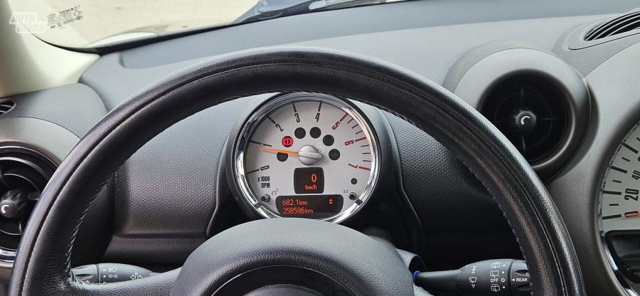 Melns MINI Countryman 2011 Kauņa, ar dzinēja tilpumu 1.60 L un nobraukumu 259 tūkst. km par 4240 €, foto 12 vietnē AUTOMOTO.COM.LV