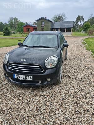 Melns MINI Countryman 2011 Ogre, ar dzinēja tilpumu 2.00 L un nobraukumu 200 tūkst. km par 5700 €, foto  vietnē AUTOMOTO.COM.LV