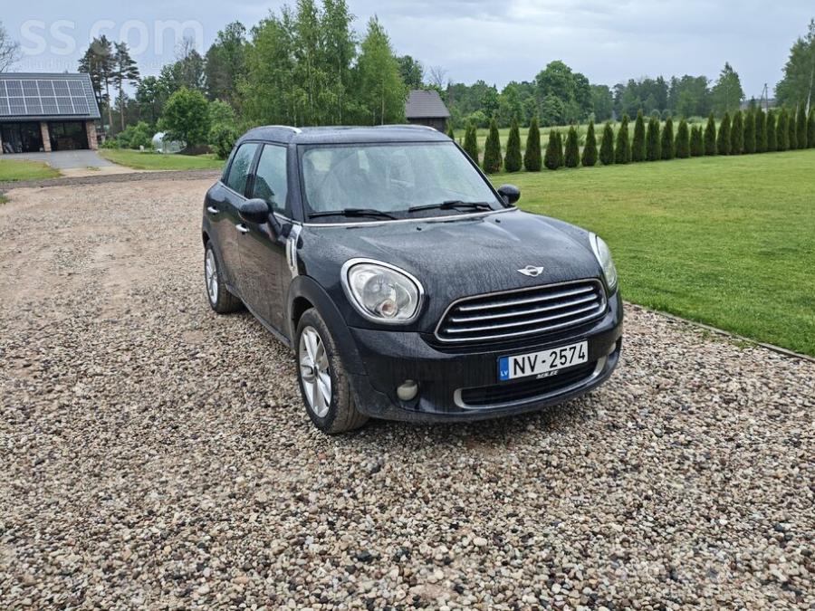 Melns MINI Countryman 2011 Ogre, ar dzinēja tilpumu 2.00 L un nobraukumu 200 tūkst. km par 5700 €, foto 3 vietnē AUTOMOTO.COM.LV