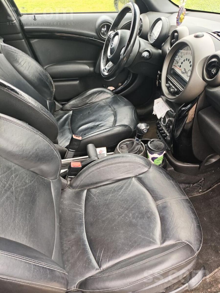 Melns MINI Countryman 2011 Ogre, ar dzinēja tilpumu 2.00 L un nobraukumu 200 tūkst. km par 5700 €, foto 8 vietnē AUTOMOTO.COM.LV