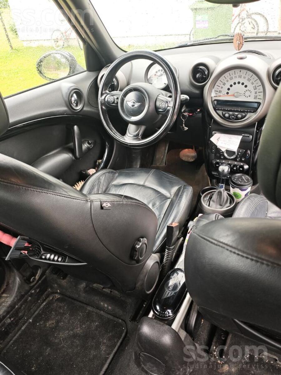 Melns MINI Countryman 2011 Ogre, ar dzinēja tilpumu 2.00 L un nobraukumu 200 tūkst. km par 5700 €, foto 10 vietnē AUTOMOTO.COM.LV