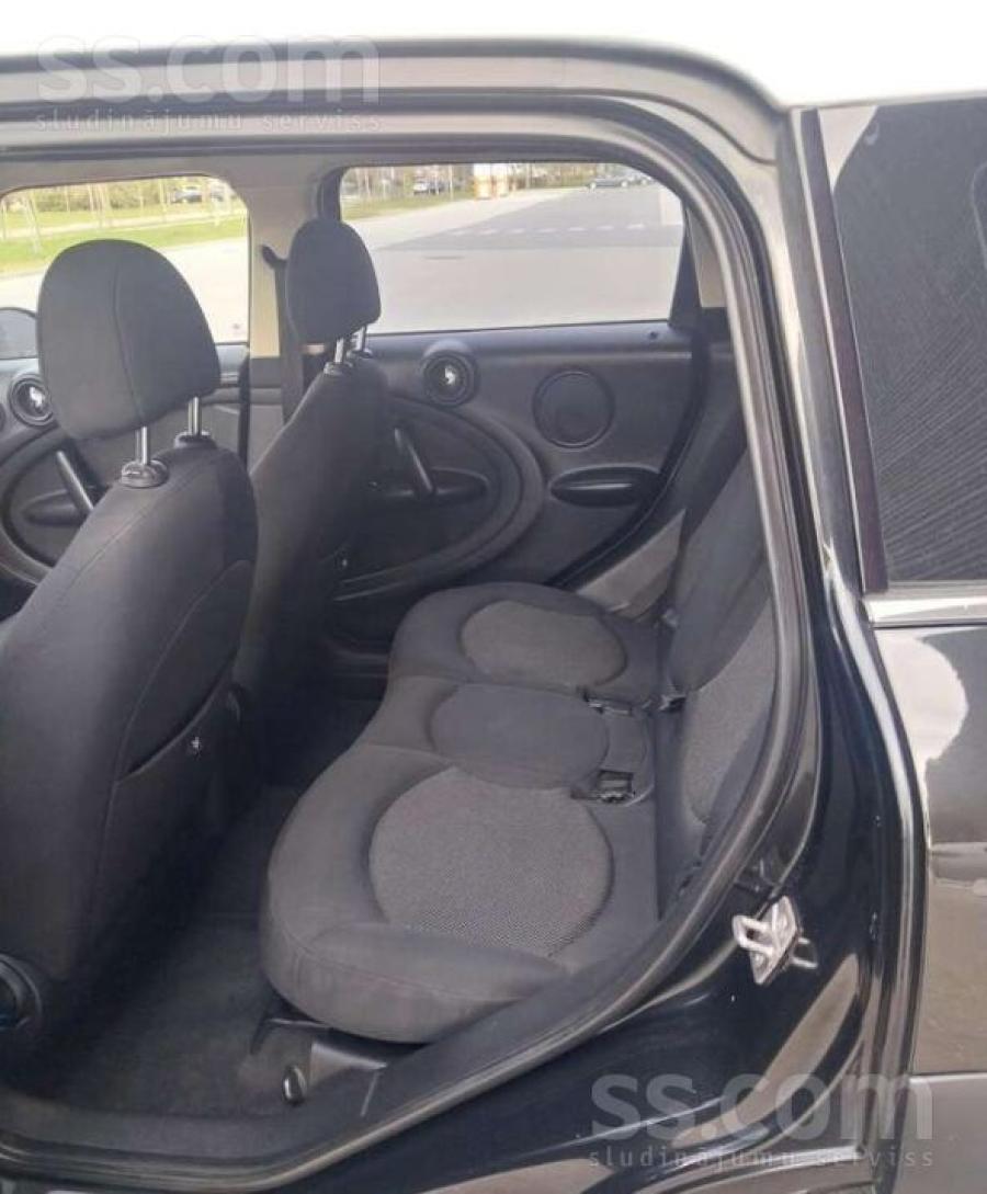 Black MINI Countryman 2011 in Daugavpils, with an engine capacity of 1.60 L and mileage of 0 thousand km for 8300 €, photo 6 on AUTOMOTO.COM.LV