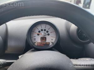 Black MINI Countryman 2011 in Ogre, with an engine capacity of 2.00 L and mileage of 201 thousand km for 6000 €, photo 8 on AUTOMOTO.COM.LV