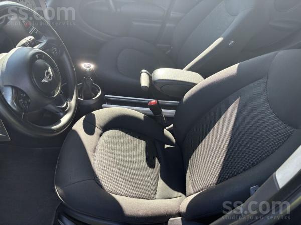 Black MINI Countryman 2011 in Bauska, with an engine capacity of 1.60 L and mileage of 221 thousand km for 3999 €, photo 9 on AUTOMOTO.COM.LV