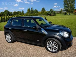 Black MINI Countryman 2011 in Ogre, with an engine capacity of 2.00 L and mileage of 202 thousand km for 5500 €, photo 7 on AUTOMOTO.COM.LV