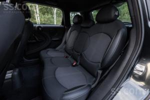 Black MINI Countryman 2011 in Jelgava, with an engine capacity of 1.60 L and mileage of 204 thousand km for 5000 €, photo 9 on AUTOMOTO.COM.LV